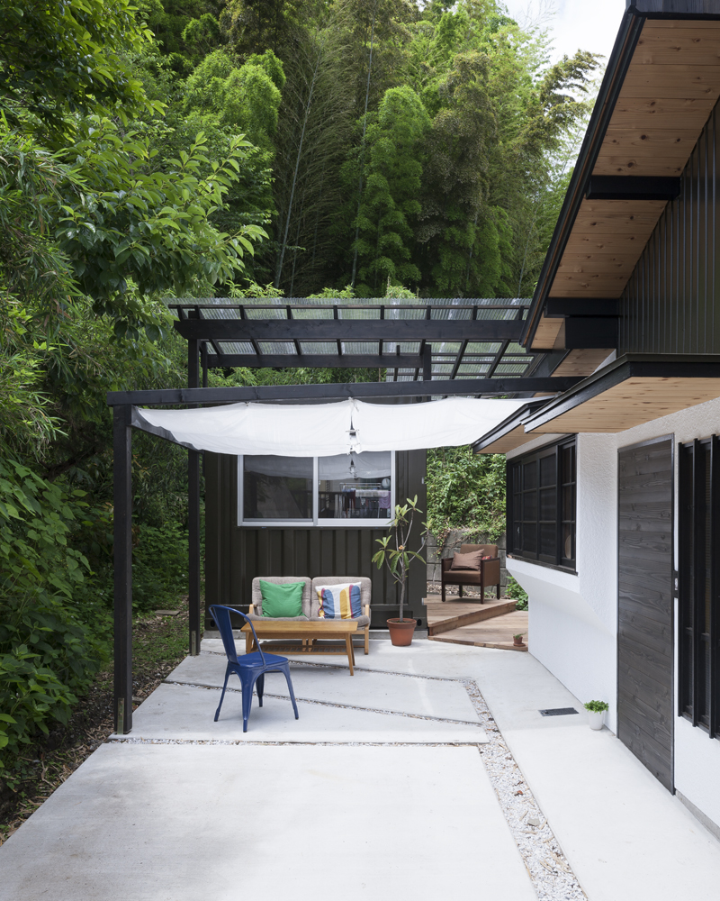 Shed, Tree and Lunar | AARA