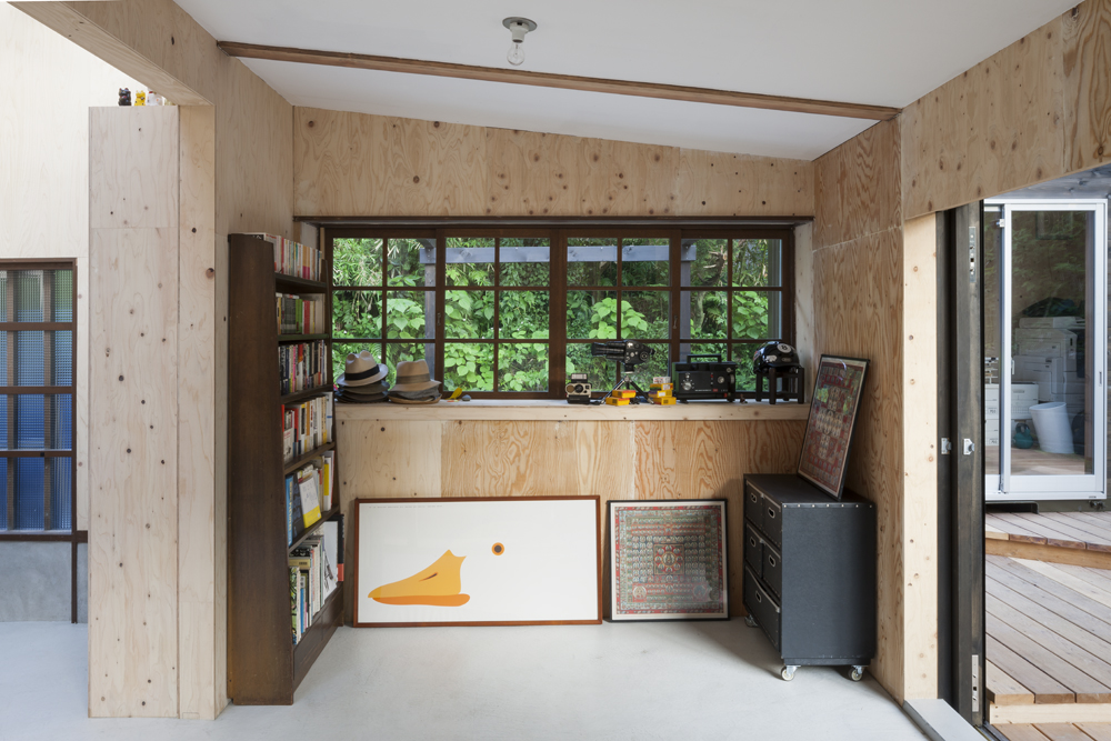 Shed, Tree and Lunar | AARA